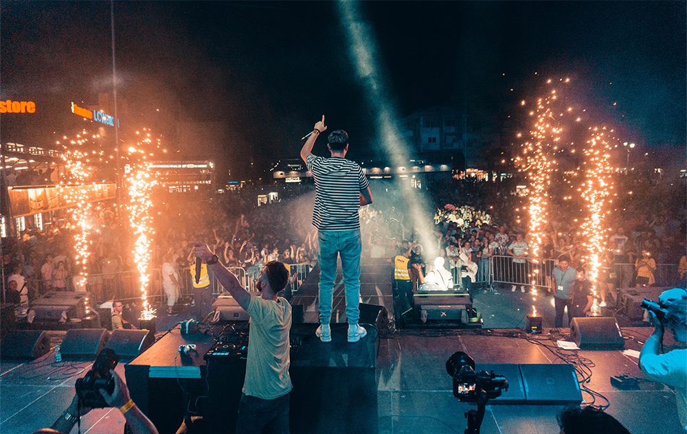 Biography - Tommy Tassev